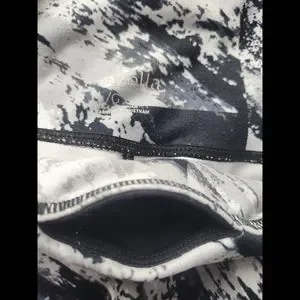 Zella | Pants & Jumpsuits | Zella Black White Print Crop Workout ...